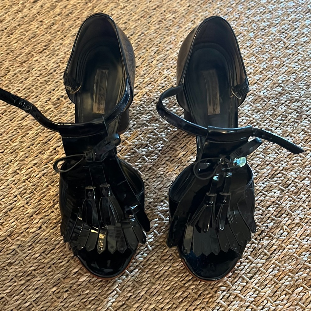 Pour La Victoire Spectator Platform Heels - Gem